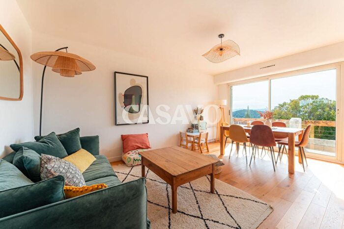 Appartement à vendre - Éguilles - 3 pièces - 2 chambres