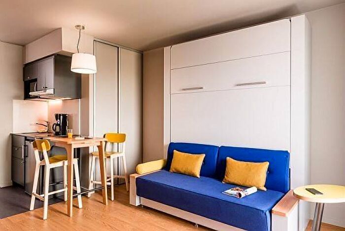 Petit Colombes-Charles de Gaulle : Appartement 1 pièce à louer