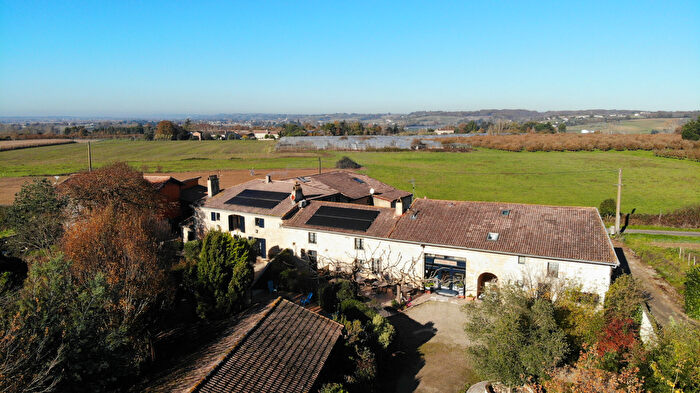 Maison à vendre - Sainte-Bazeille - 16 pièces - 13 chambres