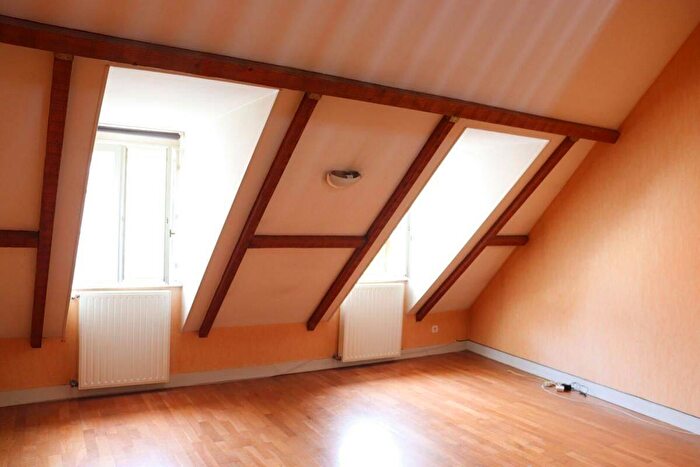 Appartement 3 pièces à Palais de Justice-Saint Eusebe-Pont, Auxerre, à louer