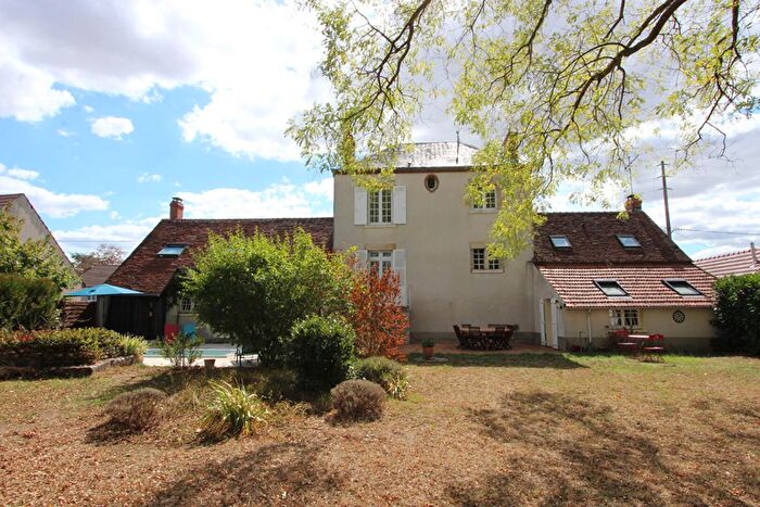 Darvoy - Maison 9 pièces à vendre
