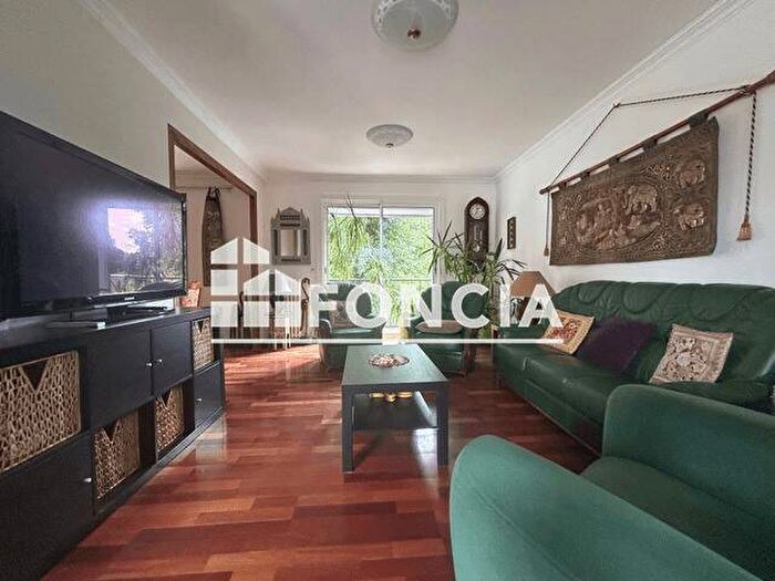 Maison à louer - Saint-Germain-en-Laye - 5 pièces - 4 chambres