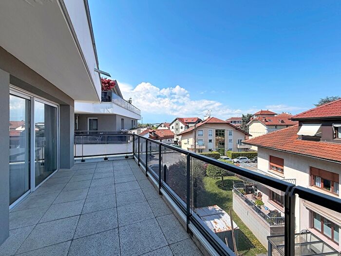 Appartement 3 pièces à vendre - Ville-la-Grand