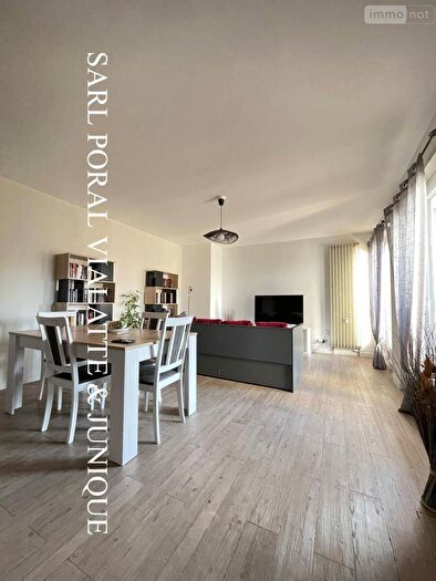 Appartement à louer - Ambérieu-en-Bugey - 3 pièces - 2 chambres