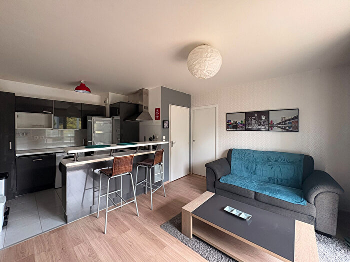 Appartement à louer - Hérouville-Saint-Clair, Le Val, Le Bois, Lébisey - 2 pièces - 1 chambre