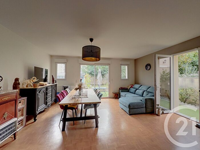 Le Bourget, Centre-ville : Maison 6 pièces à vendre