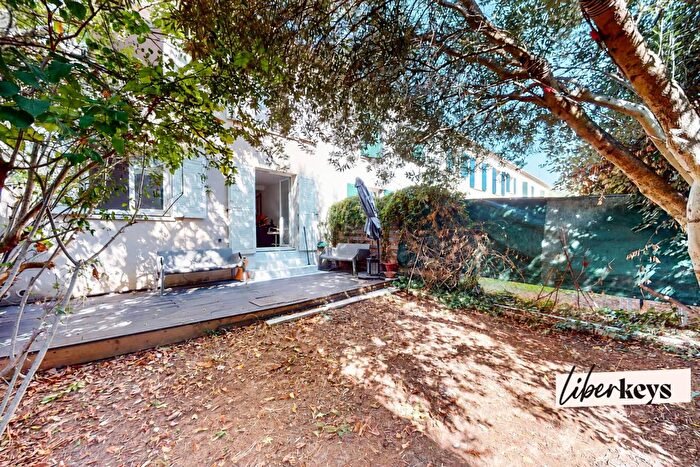 Asnières-sur-Seine, Gresillons, Voltaire : Maison 5 pièces à vendre