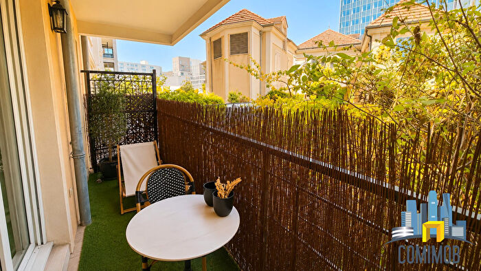 Courbevoie - Appartement 2 pièces à vendre