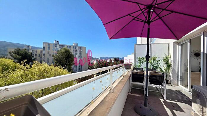 Appartement à vendre - Marseille e  - 2 pièces - 1 chambre