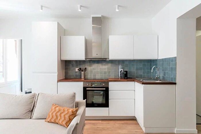 Appartement à louer - Lodi, Marseille ème arrondissement - 4 pièces - 3 chambres