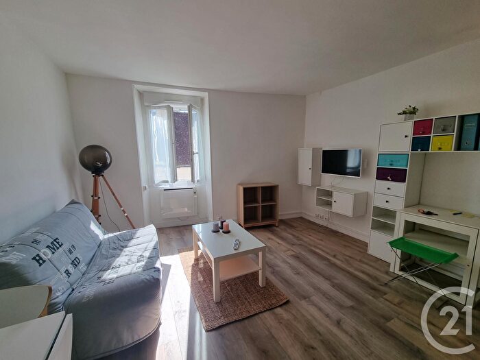 Appartement 1 pièce à louer - Brie-Comte-Robert, Centre-ville