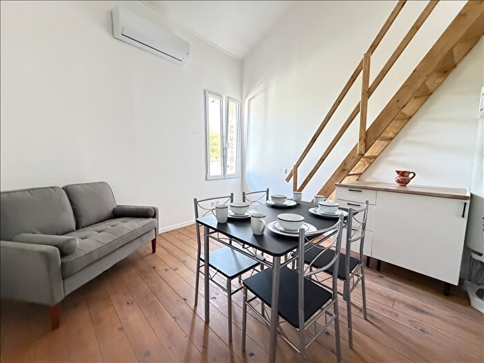 Saint-André-de-Cubzac : Appartement 1 pièce à louer