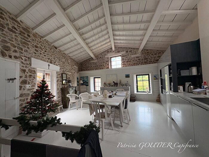 Tours-sur-Meymont - Maison 4 pièces à vendre