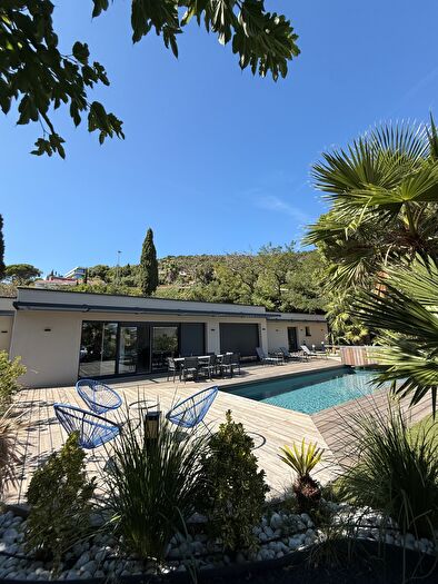 Maison à vendre - Le Lavandou - 6 pièces - 5 chambres