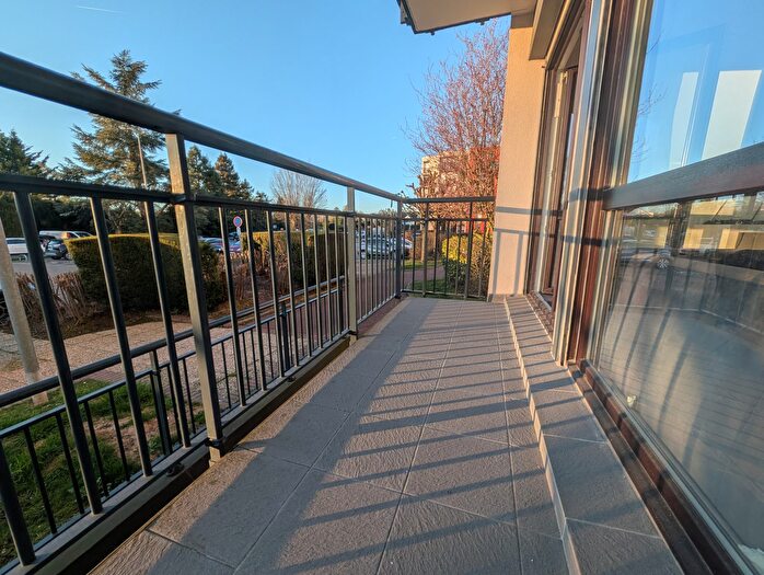 Appartement à vendre - Les Clayes-sous-Bois, Ouest - 2 pièces - 1 chambre