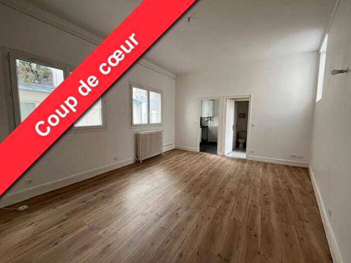 République-Saint Ambroise, Paris 11ème arrondissement : Appartement 1 pièce à louer