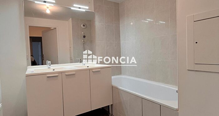 Appartement à vendre - Saint-Ouen-lAumône, Eglise - 4 pièces - 3 chambres