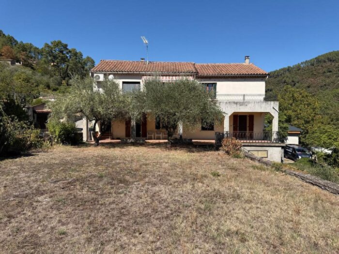 Peyremale - Maison 9 pièces à vendre