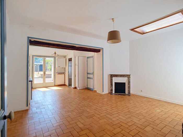 Rezé, Pont Rousseau : Maison 2 pièces à vendre