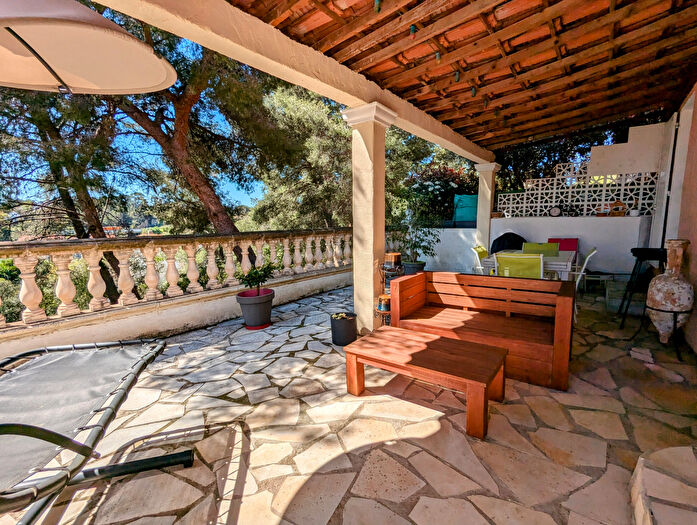 Maison à vendre - Ollioules, Quiez - 4 pièces - 3 chambres