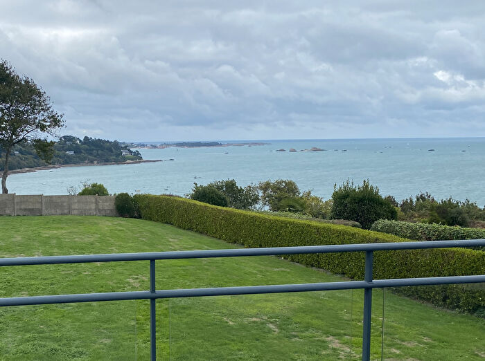 Maison à vendre - Ploubazlanec - 5 pièces - 4 chambres