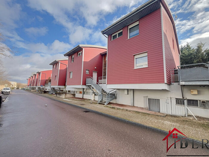 Maison à vendre - Chenôve, Chenôve - 1 pièce - 3 chambres