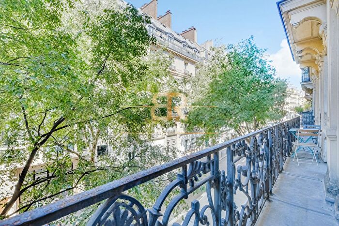 Paris 9ème, Lorette, Martyrs : Appartement 4 pièces à vendre