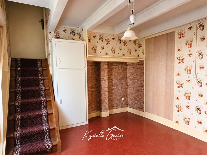 Dole, Centre-ville : Maison 4 pièces à vendre