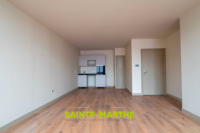 Appartement à louer - Niort, Centre-ville - 3 pièces - 2 chambres