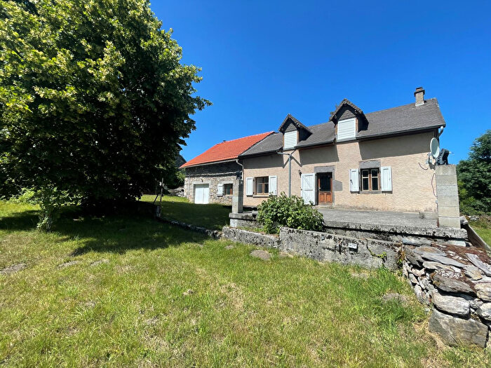 Saint-Étienne-de-Chomeil - Maison 2 pièces à vendre