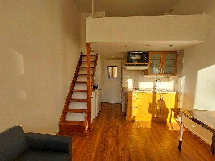 Appartement à louer - Reine-Mairie, Boulogne-Billancourt - 1 pièce