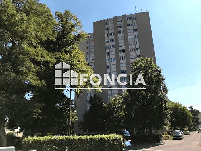 Appartement à louer - Devant les Ponts, Metz - 1 pièce