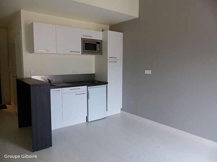 Appartement à louer - Quartiers Centre, Fougères, Sévigné - 1 pièce