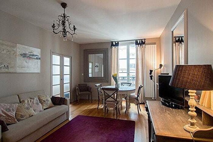 Appartement à louer - Vivienne-Gaillon, Paris ème arrondissement - 3 pièces - 2 chambres