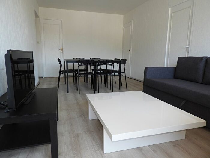 Appartement à louer - Marseille e , Le Cabot - 5 pièces - 4 chambres