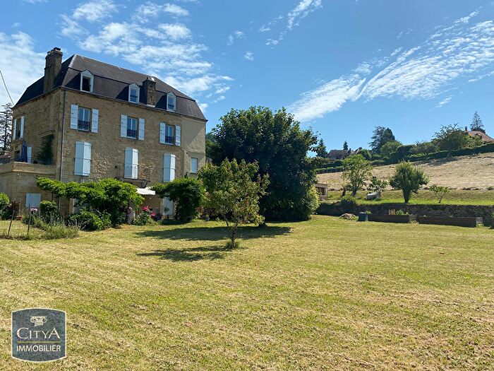 Sarlat-la-Canéda : Maison 10 pièces à vendre