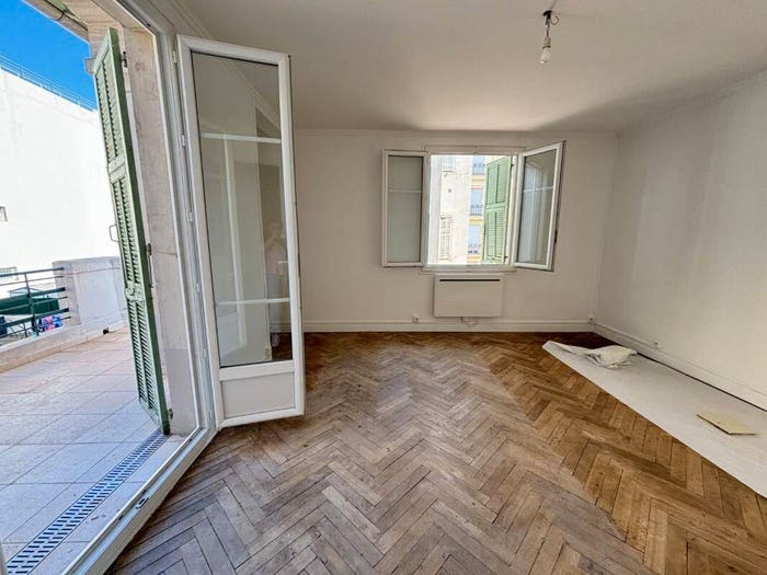 Appartement 2 pièces à louer à Carré d'Or, Nice