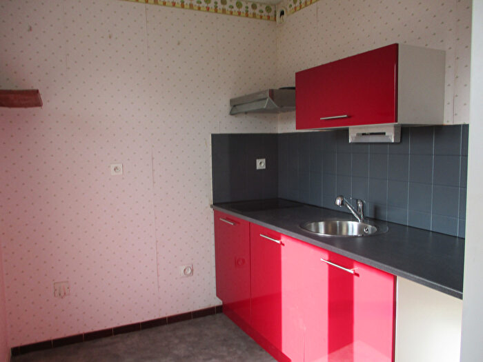 Appartement à louer - Saint-Yrieix-la-Perche - 1 pièce