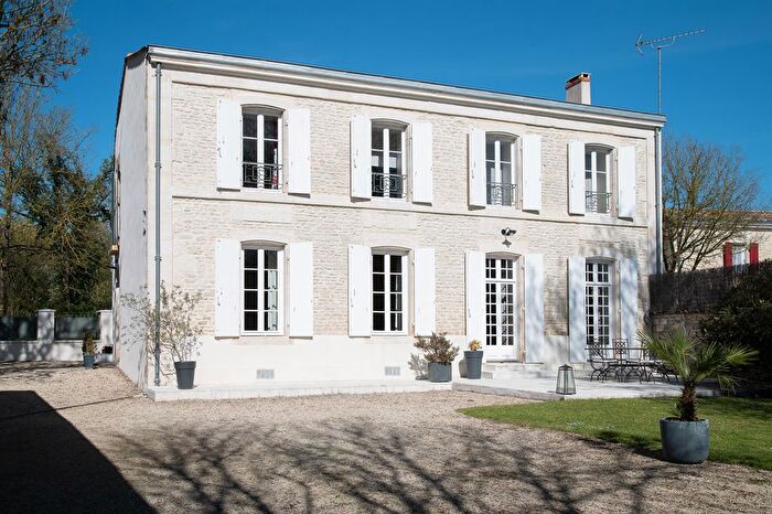 Maison 6 pièces à vendre à Cramchaban