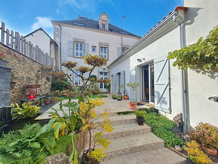 Maison à vendre - La Garnache - 10 pièces - 7 chambres