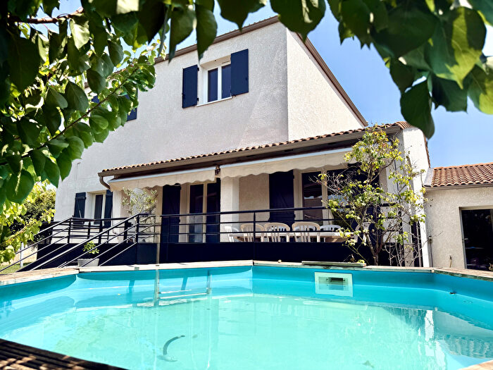 Maison 8 pièces à vendre à Générac