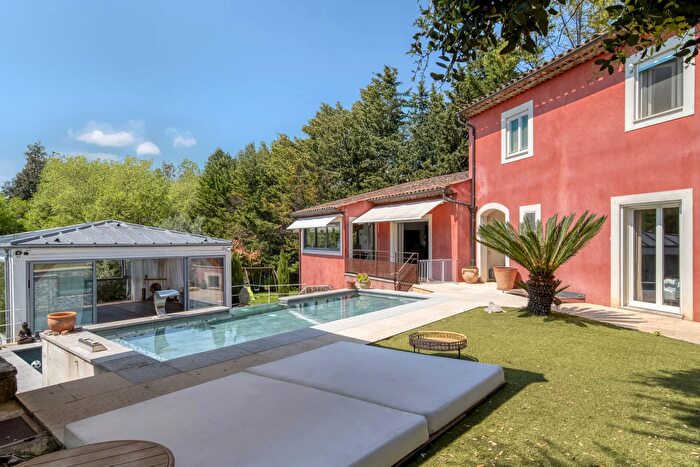 Maison à vendre - Grasse, Saint-Antoine, Aspres, Plascassier - 6 pièces - 6 chambres