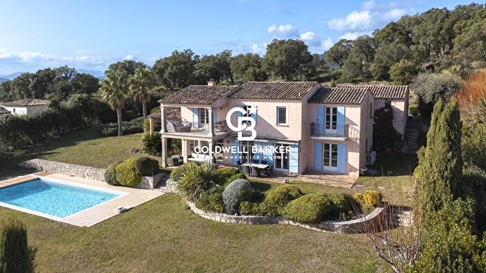 Maison à vendre - Grimaud - 6 pièces - 4 chambres