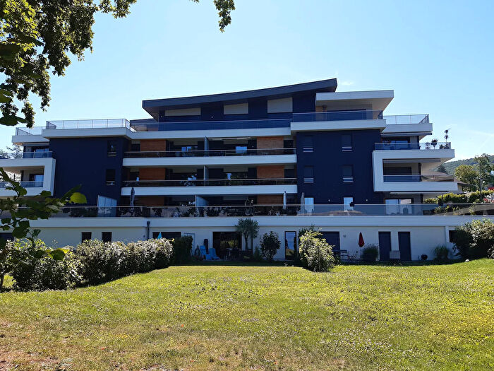 Appartement à vendre - Évian-les-Bains - 4 pièces - 3 chambres