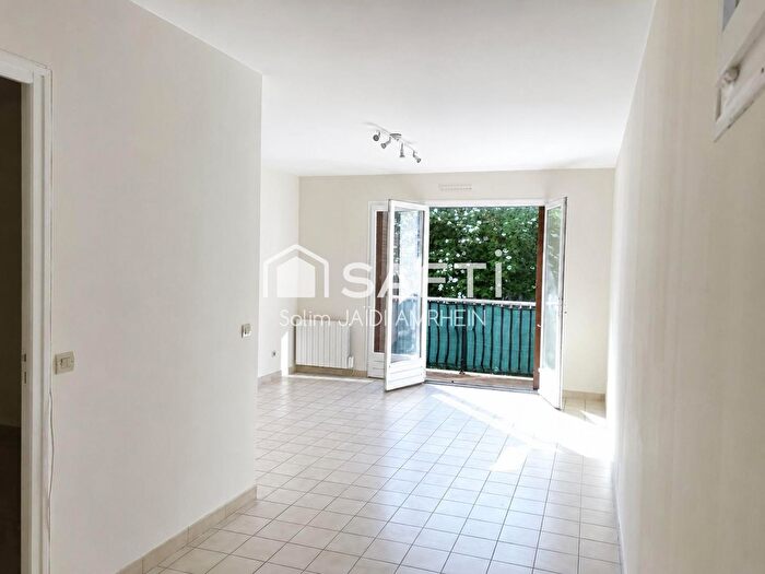 Livry-Gargan, L'Abbaye : Appartement 1 pièce à vendre