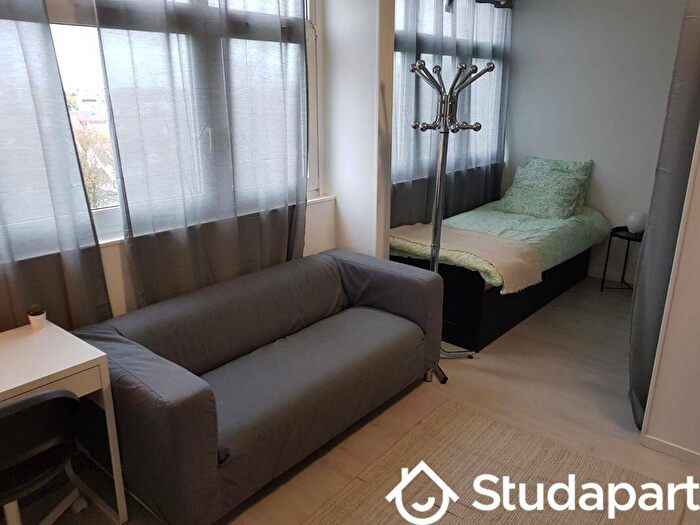 Appartement à louer - Village, Évry-Courcouronnes - 1 pièce - 1 chambre