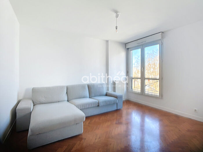 Appartement à louer - Choisy-le-Roi, Centre-ville, Parc Prairie, Hautes Bornes - 4 pièces - 3 chambres