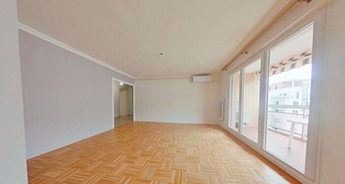 Appartement 4 pièces à Monplaisir Lumière, Lyon 8ème arrondissement, à louer