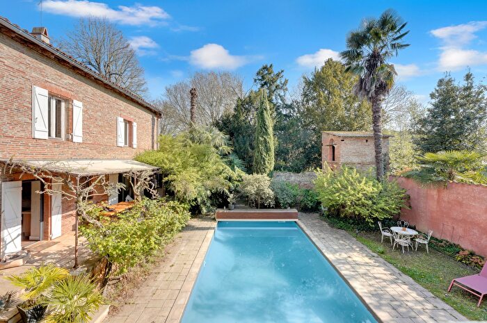 Maison à vendre - Roquettes - 10 pièces - 6 chambres