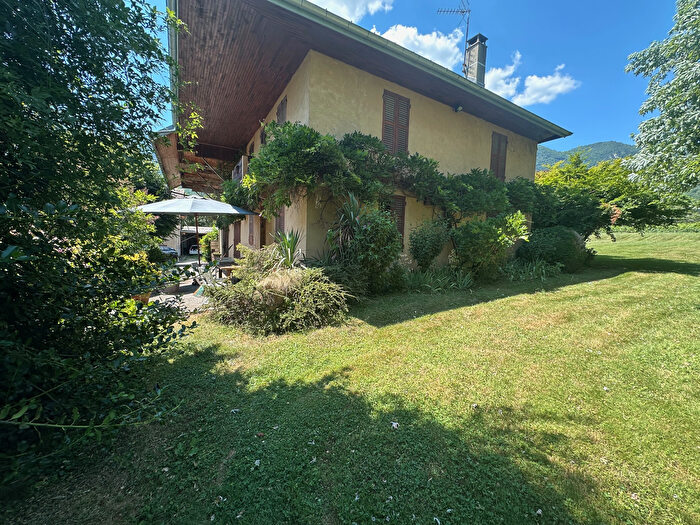 Maison à vendre - Saint-Pierre-dAlbigny - 14 pièces - 11 chambres